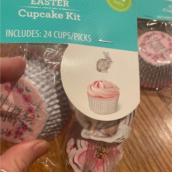 Way To Celebrate | Kitchen | Easter Way To Celebrate 24 Set Cupcake ...